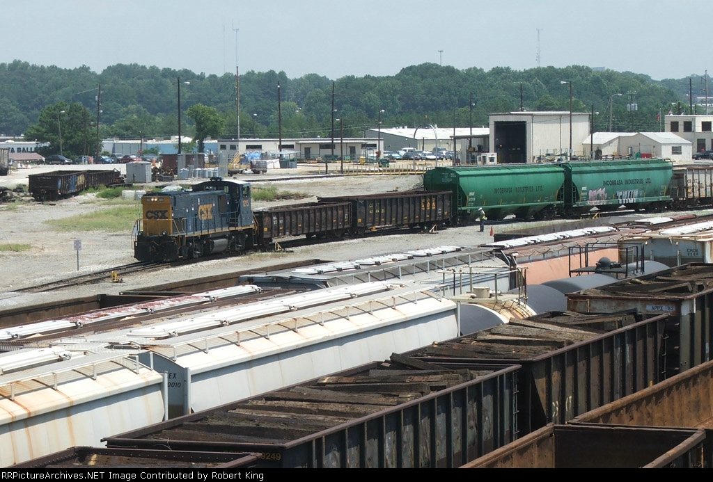CSX 1215 Tilford Yard Switcher